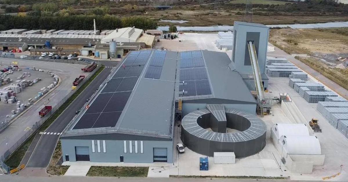 wienerberger open Smeed Dean concrete tile factory | Agg-Net